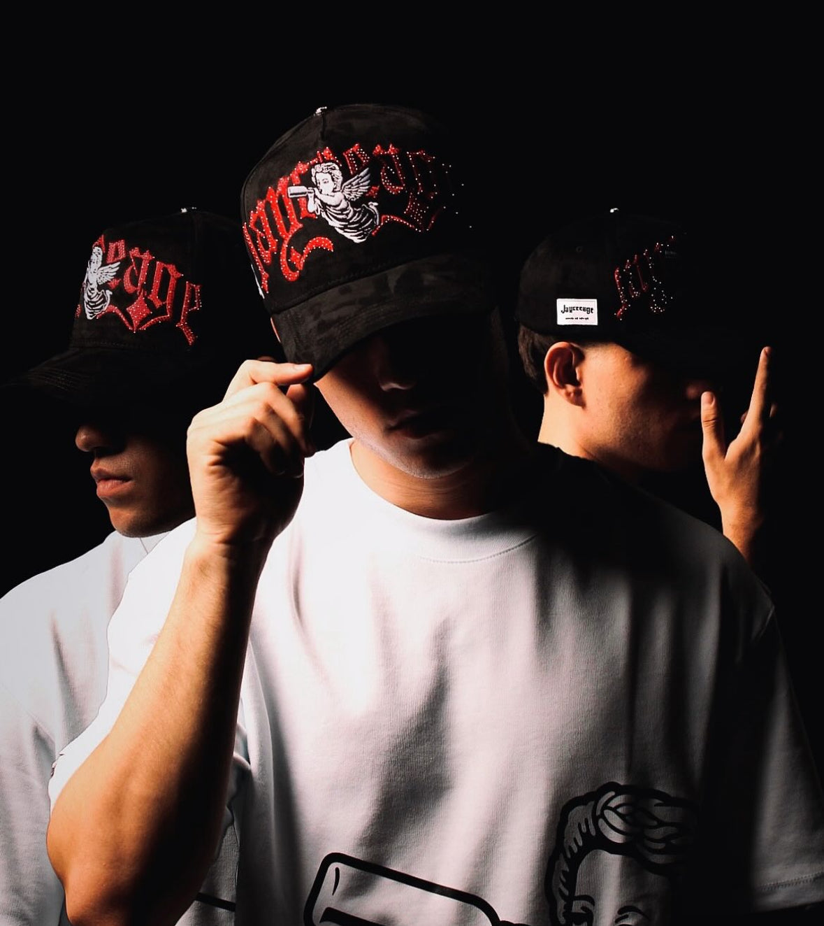 Etiketta – ALUCINANDO